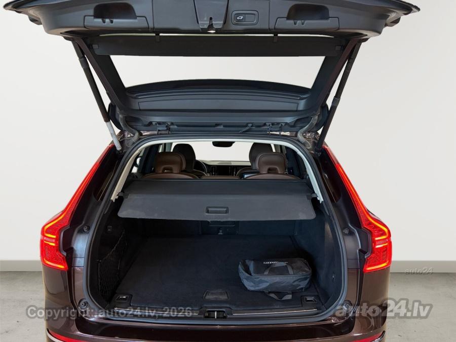 Brown Volvo XC60 2018 in Tallinn, with an engine capacity of 2.00 L and mileage of 205 thousand km for 25900 €, photo 14 on AUTOMOTO.COM.LV
