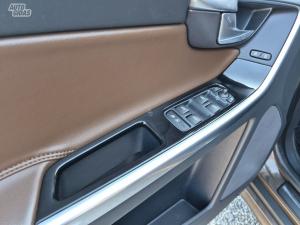 Brūns Volvo XC60 2018 Viļņa, ar dzinēja tilpumu 2.00 L un nobraukumu 207 tūkst. km par 14700 €, foto 8 vietnē AUTOMOTO.COM.LV