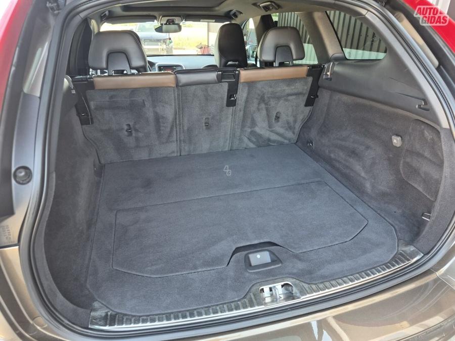 Brūns Volvo XC60 2018 Viļņa, ar dzinēja tilpumu 2.00 L un nobraukumu 207 tūkst. km par 14700 €, foto 12 vietnē AUTOMOTO.COM.LV