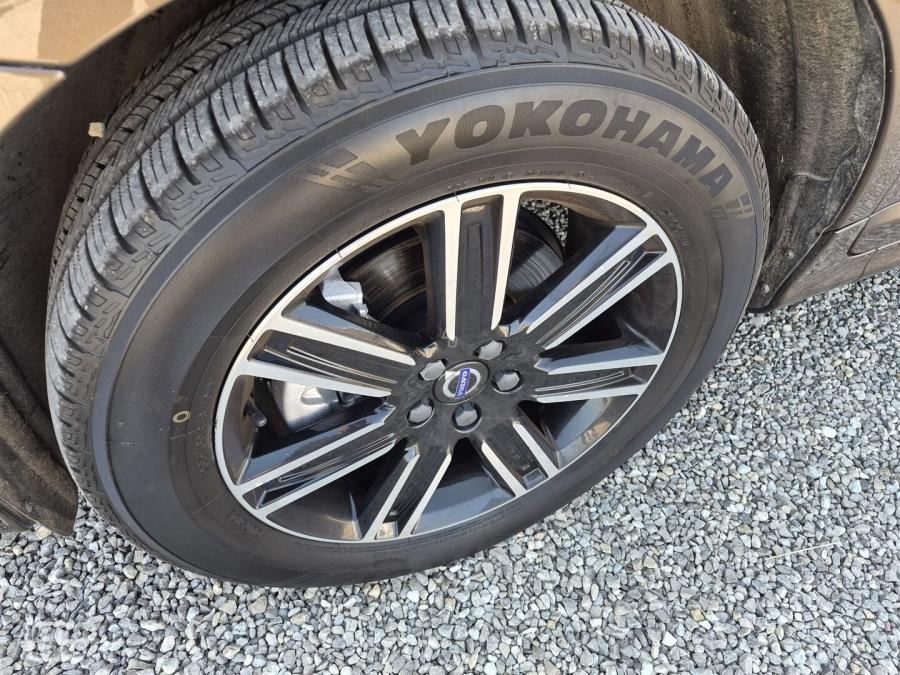 Brūns Volvo XC60 2018 Viļņa, ar dzinēja tilpumu 2.00 L un nobraukumu 207 tūkst. km par 14700 €, foto 16 vietnē AUTOMOTO.COM.LV