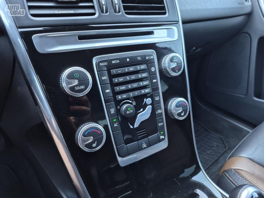 Brūns Volvo XC60 2018 Viļņa, ar dzinēja tilpumu 2.00 L un nobraukumu 207 tūkst. km par 14700 €, foto 19 vietnē AUTOMOTO.COM.LV