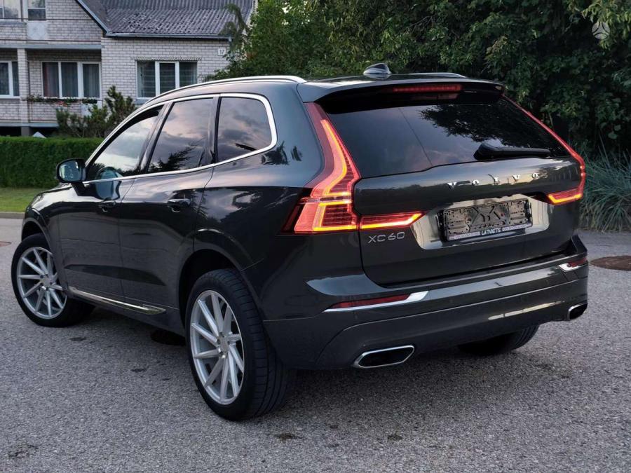 Brown Volvo XC60 2018 in Anyksciai, with an engine capacity of 1.97 L and mileage of 240 thousand km for 17950 €, photo 7 on AUTOMOTO.COM.LV