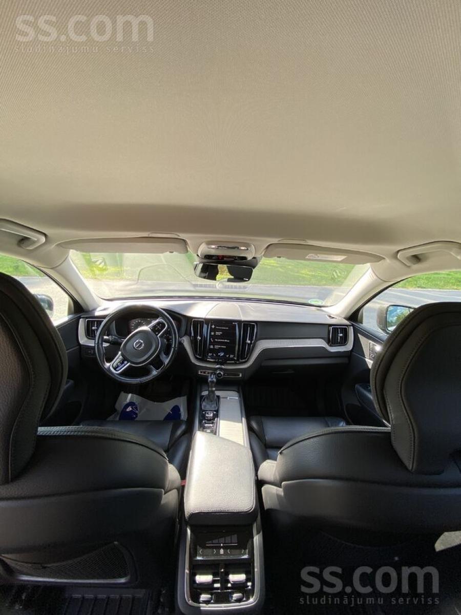 Brown Volvo XC60 2018 in Aluksne, with an engine capacity of 2.00 L and mileage of 119 thousand km for 25500 €, photo 5 on AUTOMOTO.COM.LV