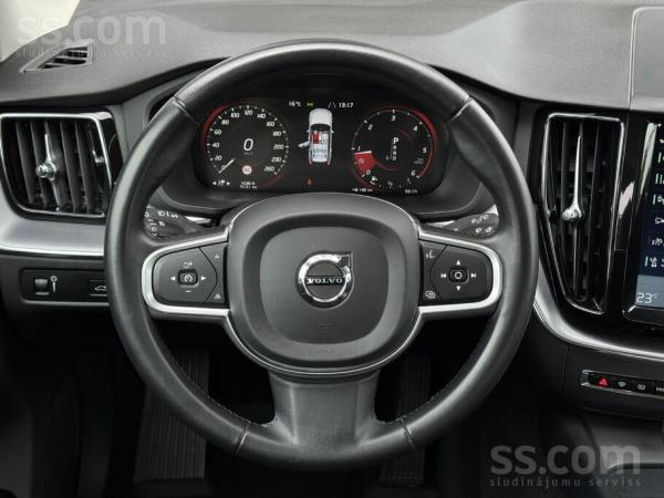 Brown Volvo XC60 2019 in Valmiera, with an engine capacity of 2.00 L and mileage of 164 thousand km for 24600 €, photo 10 on AUTOMOTO.COM.LV