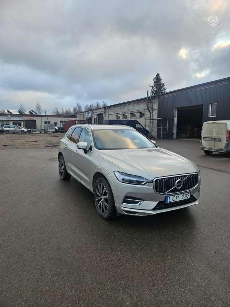 Brown Volvo XC60 2019 in Plunge, with an engine capacity of 1.97 L and mileage of 123 thousand km for 17000 €, photo 8 on AUTOMOTO.COM.LV