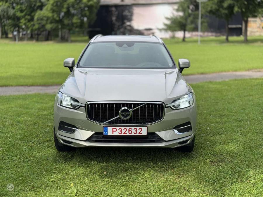 Brown Volvo XC60 2019 in Vilnius, with an engine capacity of 1.97 L and mileage of 181 thousand km for 20300 €, photo 3 on AUTOMOTO.COM.LV
