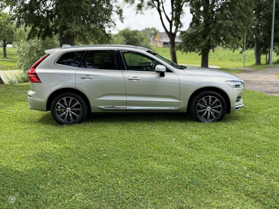 Brown Volvo XC60 2019 in Vilnius, with an engine capacity of 1.97 L and mileage of 181 thousand km for 20300 €, photo 4 on AUTOMOTO.COM.LV