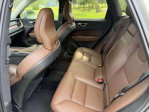 Brown Volvo XC60 2019 in Vilnius, with an engine capacity of 1.97 L and mileage of 181 thousand km for 20300 €, photo 13 on AUTOMOTO.COM.LV