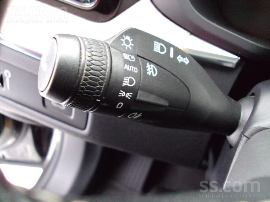 Brūns Volvo XC60 2020 Rīga, ar dzinēja tilpumu 2.00 L un nobraukumu 168 tūkst. km par 26000 €, foto 12 vietnē AUTOMOTO.COM.LV