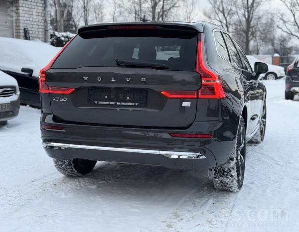 Brown Volvo XC60 2021 in Riga, with an engine capacity of 2.00 L and mileage of 0 thousand km for 35500 €, photo 3 on AUTOMOTO.COM.LV
