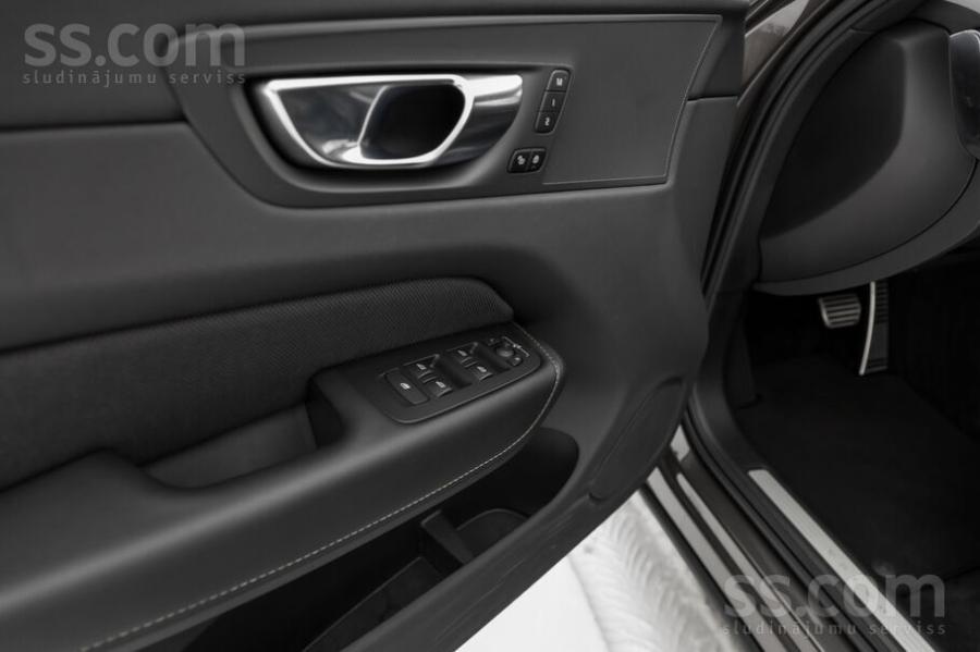 Коричневый Вольво ХС60 2021 в Рига, объемом двигателя 2.00 л и пробегом 205 тыс. км за 24900 €, фото 16 на AUTOMOTO.COM.LV