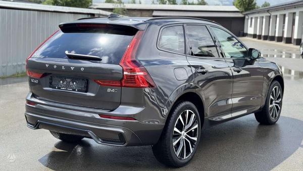 Brūns Volvo XC60 2023 Telšiai, ar dzinēja tilpumu 1.97 L un nobraukumu 18 tūkst. km par 33700 €, foto 9 vietnē AUTOMOTO.COM.LV