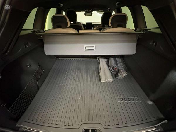 Brūns Volvo XC60 2025 Marijampole, ar dzinēja tilpumu 1.97 L un nobraukumu 21 tūkst. km par 51750 €, foto 7 vietnē AUTOMOTO.COM.LV