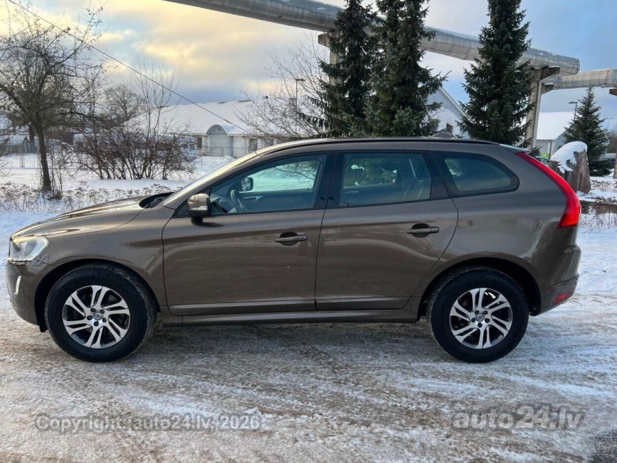 Brūns Volvo XC60 2015 Paide, ar dzinēja tilpumu 2.00 L un nobraukumu 245 tūkst. km par 11900 €, foto 2 vietnē AUTOMOTO.COM.LV