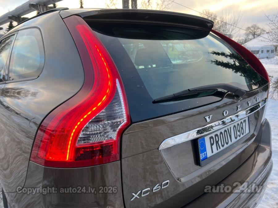 Brūns Volvo XC60 2015 Paide, ar dzinēja tilpumu 2.00 L un nobraukumu 245 tūkst. km par 11900 €, foto 9 vietnē AUTOMOTO.COM.LV