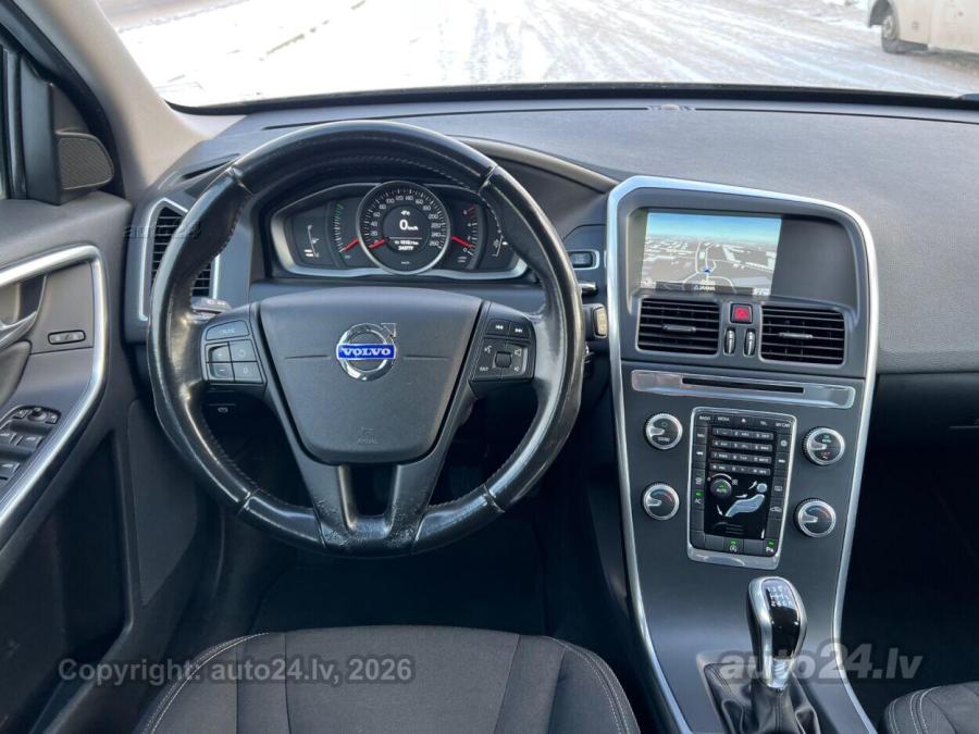 Brūns Volvo XC60 2015 Paide, ar dzinēja tilpumu 2.00 L un nobraukumu 245 tūkst. km par 11900 €, foto 12 vietnē AUTOMOTO.COM.LV