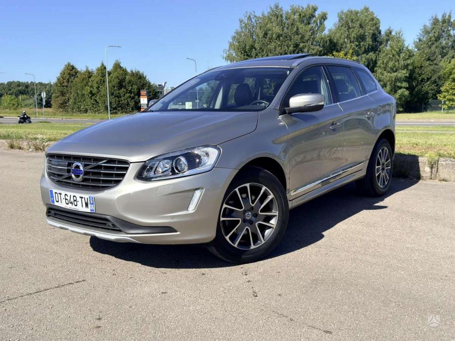 Brown Volvo XC60 2015 in Panevezys, with an engine capacity of 2.40 L and mileage of 174 thousand km for 12990 €, photo 1 on AUTOMOTO.COM.LV
