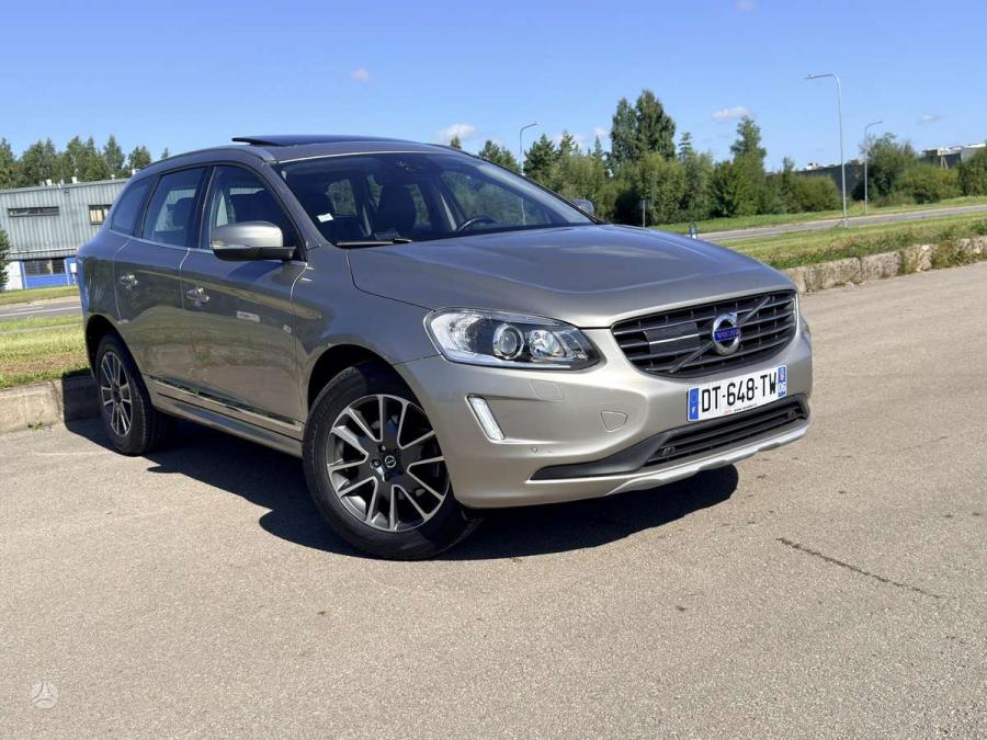 Brown Volvo XC60 2015 in Panevezys, with an engine capacity of 2.40 L and mileage of 174 thousand km for 12990 €, photo 5 on AUTOMOTO.COM.LV