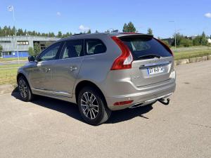 Brown Volvo XC60 2015 in Panevezys, with an engine capacity of 2.40 L and mileage of 174 thousand km for 12990 €, photo 8 on AUTOMOTO.COM.LV