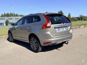 Brown Volvo XC60 2015 in Panevezys, with an engine capacity of 2.40 L and mileage of 174 thousand km for 12990 €, photo 10 on AUTOMOTO.COM.LV