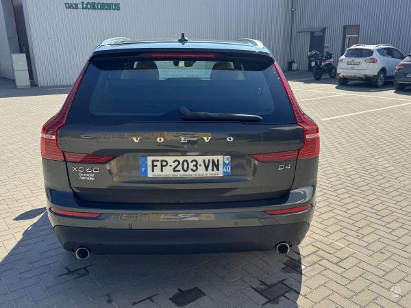 Brown Volvo XC60 2020 in Taurage, with an engine capacity of 1.97 L and mileage of 240 thousand km for 16850 €, photo 6 on AUTOMOTO.COM.LV