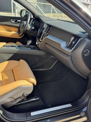 Brūns Volvo XC60 2020 Tauragė, ar dzinēja tilpumu 1.97 L un nobraukumu 240 tūkst. km par 16850 €, foto 8 vietnē AUTOMOTO.COM.LV