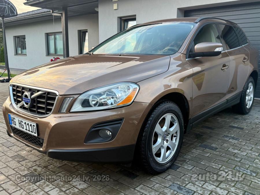 Brūns Volvo XC60 2009 Tallina, ar dzinēja tilpumu 2.40 L un nobraukumu 0 tūkst. km par 4950 €, foto 4 vietnē AUTOMOTO.COM.LV