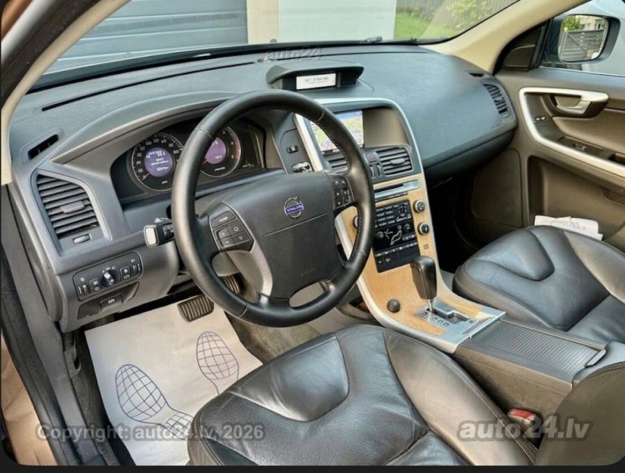 Brūns Volvo XC60 2009 Tallina, ar dzinēja tilpumu 2.40 L un nobraukumu 0 tūkst. km par 4950 €, foto 13 vietnē AUTOMOTO.COM.LV