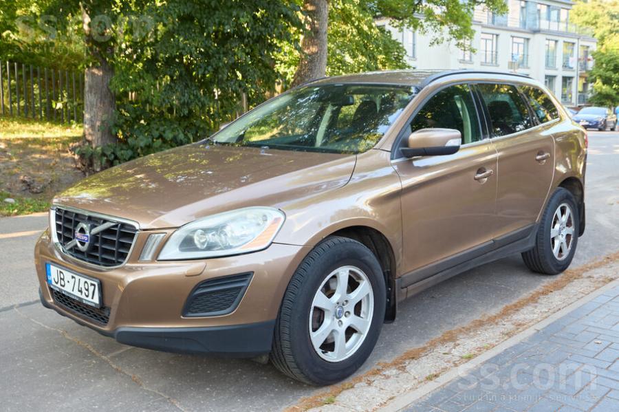 Brūns Volvo XC60 2012 Jūrmala, ar dzinēja tilpumu 2.40 L un nobraukumu 430 tūkst. km par 5800 €, foto 1 vietnē AUTOMOTO.COM.LV