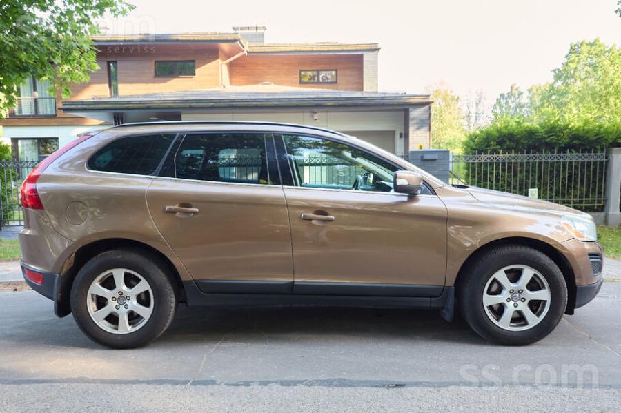 Brūns Volvo XC60 2012 Jūrmala, ar dzinēja tilpumu 2.40 L un nobraukumu 430 tūkst. km par 5800 €, foto 5 vietnē AUTOMOTO.COM.LV