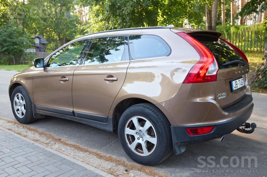Brūns Volvo XC60 2012 Jūrmala, ar dzinēja tilpumu 2.40 L un nobraukumu 430 tūkst. km par 5800 €, foto 8 vietnē AUTOMOTO.COM.LV