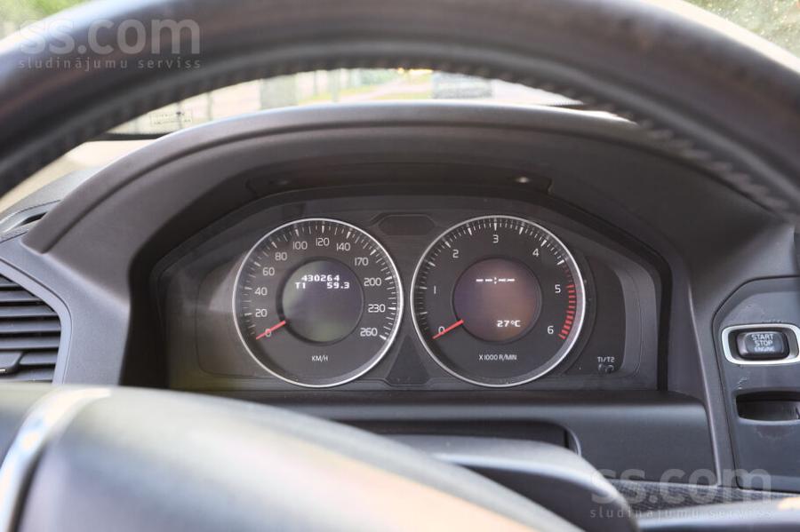 Brūns Volvo XC60 2012 Jūrmala, ar dzinēja tilpumu 2.40 L un nobraukumu 430 tūkst. km par 5800 €, foto 12 vietnē AUTOMOTO.COM.LV