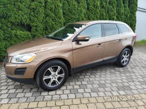 Brown Volvo XC60 2013 in Paide, with an engine capacity of 2.40 L and mileage of 210 thousand km for 9900 €, photo 1 on AUTOMOTO.COM.LV