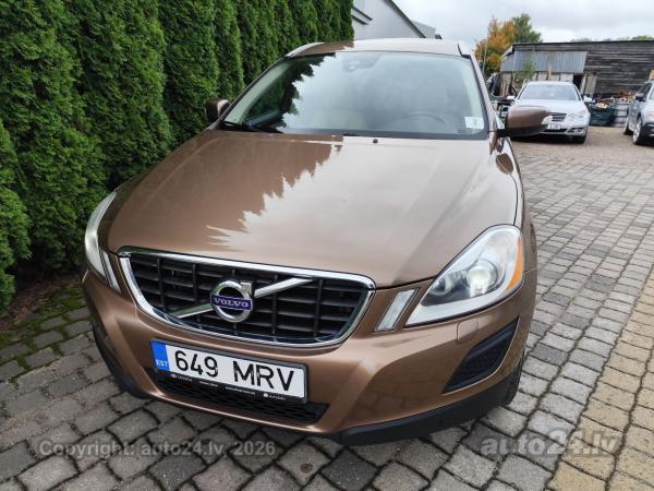 Brown Volvo XC60 2013 in Paide, with an engine capacity of 2.40 L and mileage of 210 thousand km for 9900 €, photo 3 on AUTOMOTO.COM.LV
