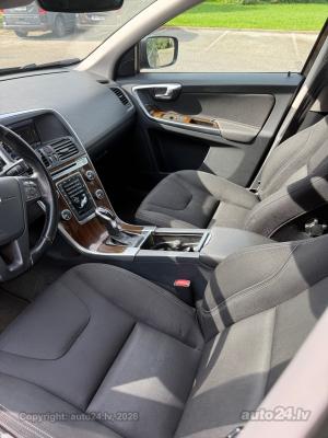 Brūns Volvo XC60 2013 Tartu, ar dzinēja tilpumu 2.00 L un nobraukumu 320 tūkst. km par 7900 €, foto 12 vietnē AUTOMOTO.COM.LV