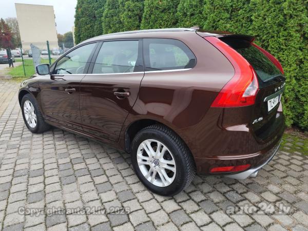Brown Volvo XC60 2013 in Paide, with an engine capacity of 2.00 L and mileage of 204 thousand km for 12990 €, photo 5 on AUTOMOTO.COM.LV
