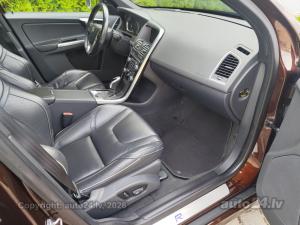 Brūns Volvo XC60 2013 Paide, ar dzinēja tilpumu 2.00 L un nobraukumu 204 tūkst. km par 12990 €, foto 16 vietnē AUTOMOTO.COM.LV
