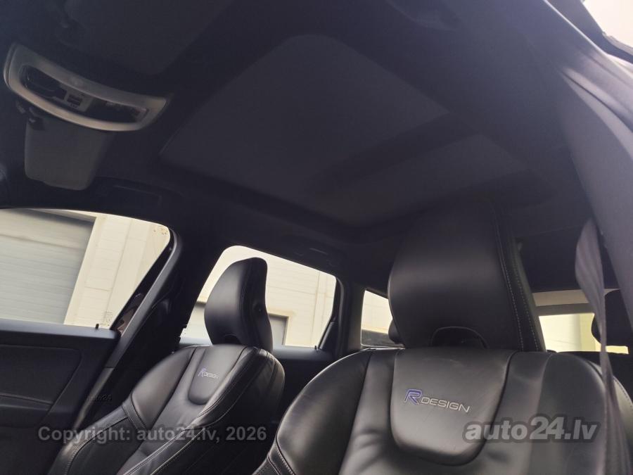 Brūns Volvo XC60 2013 Paide, ar dzinēja tilpumu 2.00 L un nobraukumu 204 tūkst. km par 12990 €, foto 22 vietnē AUTOMOTO.COM.LV