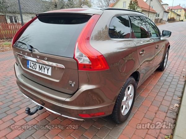 Volvo XC60 2014 in Tallinn on AUTOMOTO.COM.LV Brown Volvo XC60 2014 in Tallinn, with an engine capacity of 2.00 L and mileage of 145 thousand km for 12500 €, photo 4 on AUTOMOTO.COM.LV