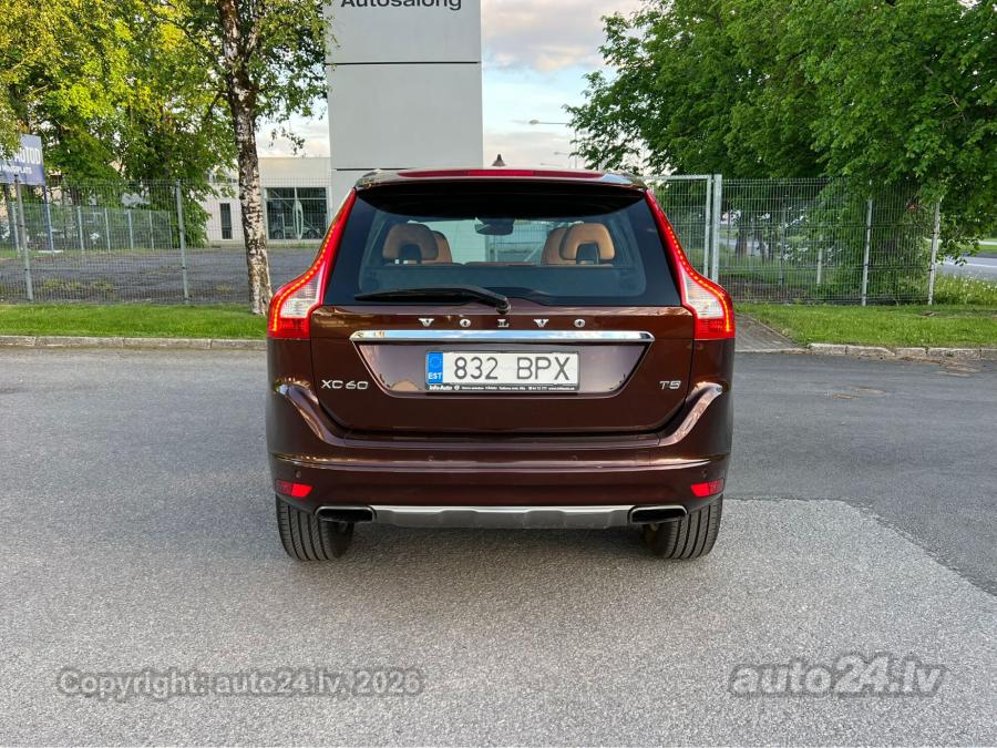Brown Volvo XC60 2016 in Parnu, with an engine capacity of 2.00 L and mileage of 113 thousand km for 16900 €, photo 6 on AUTOMOTO.COM.LV