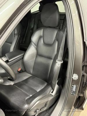 Brūns Volvo XC60 2018 Tallina, ar dzinēja tilpumu 2.00 L un nobraukumu 214 tūkst. km par 21995 €, foto 13 vietnē AUTOMOTO.COM.LV
