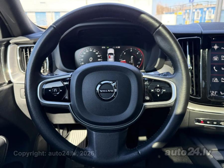 Brūns Volvo XC60 2018 Tallina, ar dzinēja tilpumu 2.00 L un nobraukumu 214 tūkst. km par 21995 €, foto 16 vietnē AUTOMOTO.COM.LV