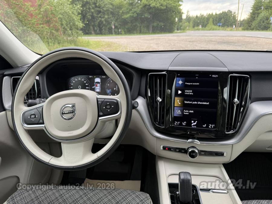 Brown Volvo XC60 2021 in Parnu, with an engine capacity of 2.00 L and mileage of 46 thousand km for 34000 €, photo 14 on AUTOMOTO.COM.LV