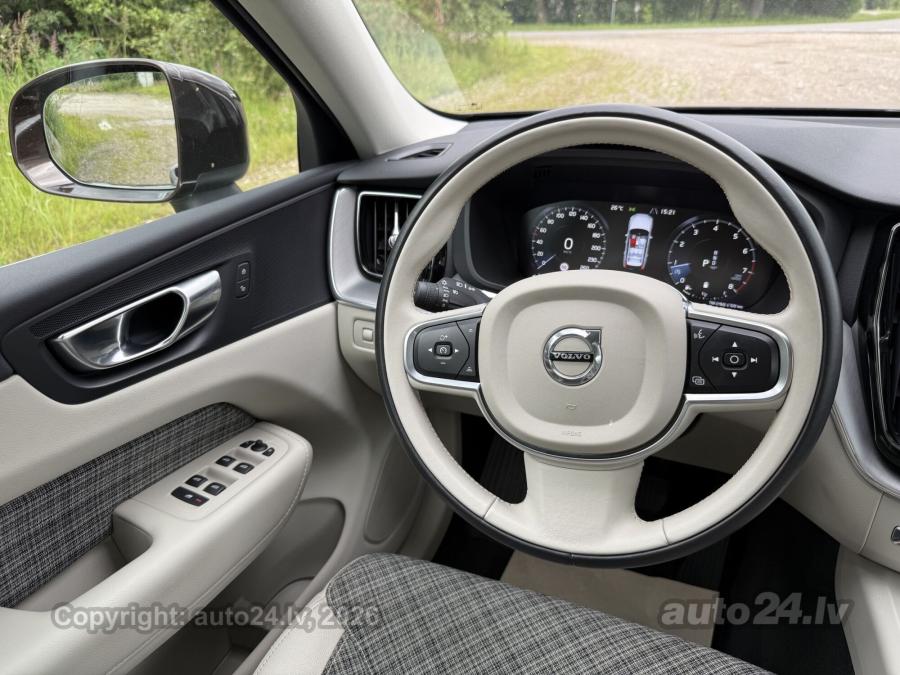 Brown Volvo XC60 2021 in Parnu, with an engine capacity of 2.00 L and mileage of 46 thousand km for 34000 €, photo 15 on AUTOMOTO.COM.LV