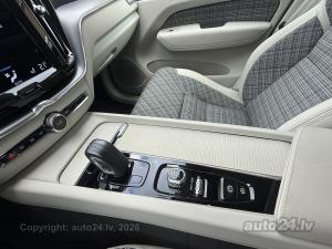 Brown Volvo XC60 2021 in Parnu, with an engine capacity of 2.00 L and mileage of 46 thousand km for 34000 €, photo 17 on AUTOMOTO.COM.LV