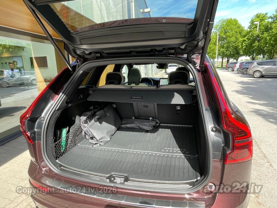 Brown Volvo XC60 2025 in Tartu, with an engine capacity of 2.00 L and mileage of 2 thousand km for 57990 €, photo 7 on AUTOMOTO.COM.LV