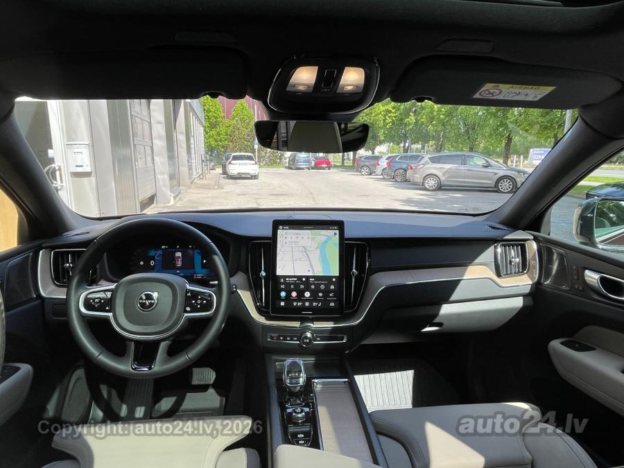 Brown Volvo XC60 2025 in Tartu, with an engine capacity of 2.00 L and mileage of 2 thousand km for 57990 €, photo 10 on AUTOMOTO.COM.LV