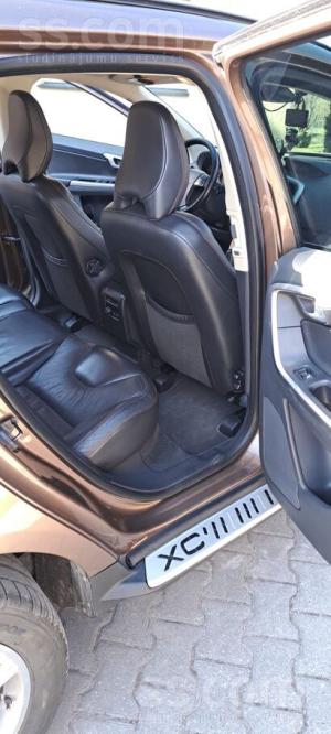 Volvo XC60 2008 in Valka, with an engine capacity of 2.40 L and mileage of 275 thousand km for 9500 €, photo 11 on AUTOMOTO.COM.LV