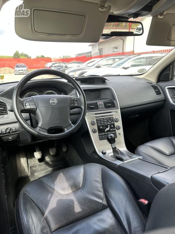 Volvo XC60 2008 in Pabrade, with an engine capacity of 2.40 L and mileage of 290 thousand km for 7950 €, photo 10 on AUTOMOTO.COM.LV