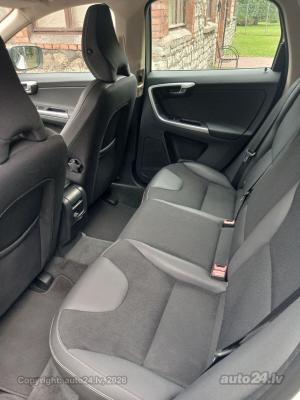 Volvo XC60 2008 in Tallinn, with an engine capacity of 2.40 L and mileage of 250 thousand km for 5500 €, photo 6 on AUTOMOTO.COM.LV